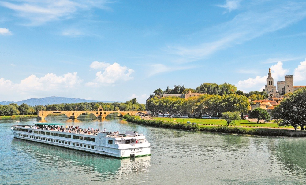 Discover the beautiful Avignon - The Provence Magazine